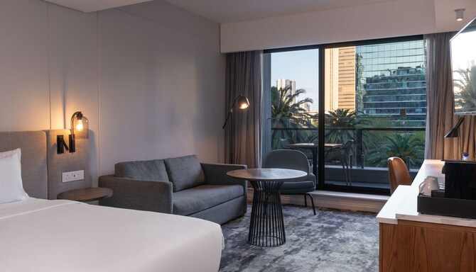 Relaxing rooms & suites | Radisson Hotel Cape Town Foreshore