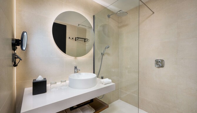 Enjoy contemporary comforts and modern design | Radisson Hotels