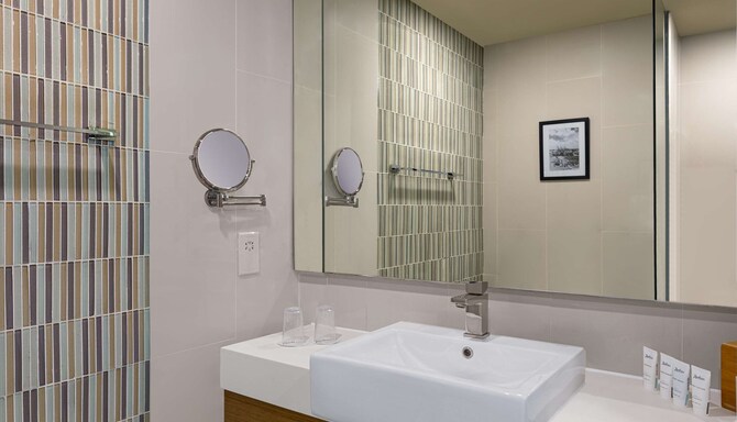 Sleep well and enjoy modern facilities in Colombo | Radisson Hotels