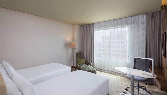 Best hotels in Colombo | Stay at Radisson Colombo with ocean views