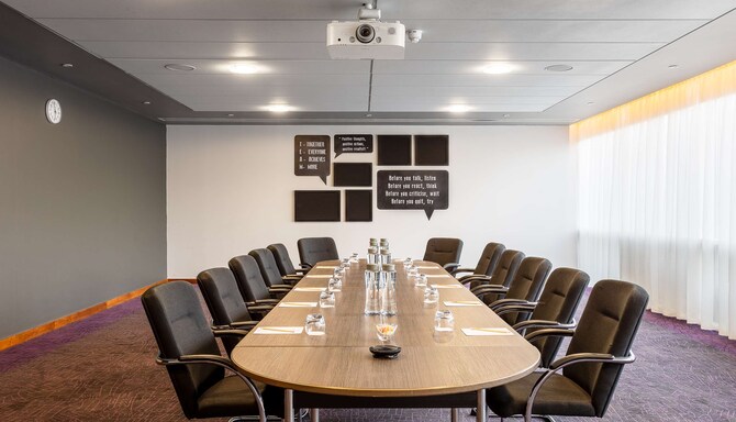 Event Solutions | Radisson RED Hotel London Heathrow