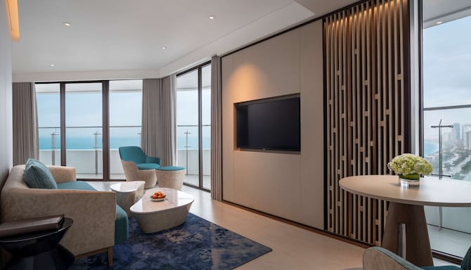 Book our seafront hotel near Danang airport | Radisson Hotels