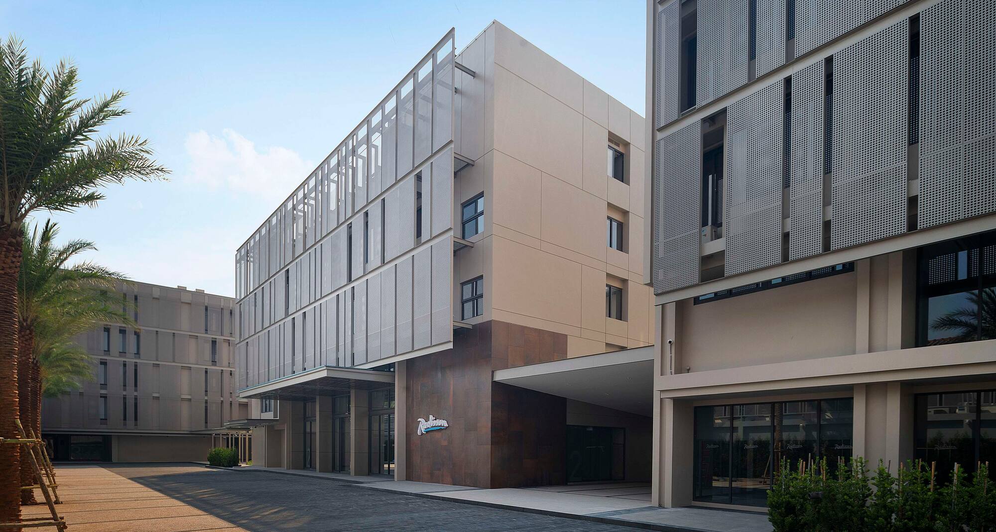 Stylish stays by DMK airport | Radisson Hotel Don Mueang Bangkok