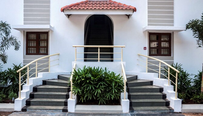 Book Radisson Candolim Beach Hotels | Radisson Hotels