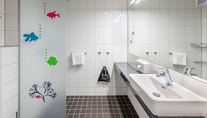 Enjoy a stylish stay at Radisson Hotel Kaunas | Radisson Hotels