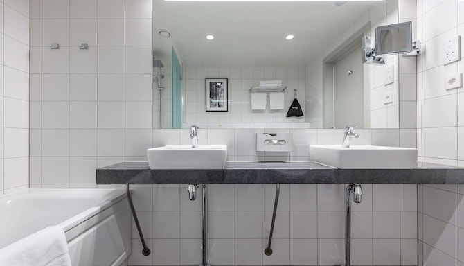 Enjoy a stylish stay at Radisson Hotel Kaunas | Radisson Hotels