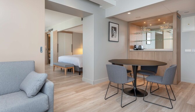 Enjoy a stylish stay at Radisson Hotel Kaunas | Radisson Hotels