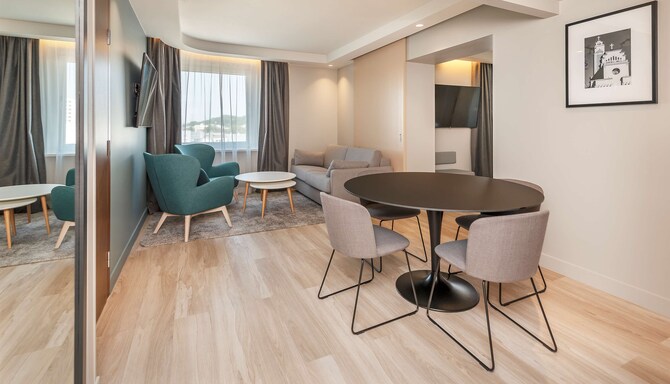 Enjoy a stylish stay at Radisson Hotel Kaunas | Radisson Hotels