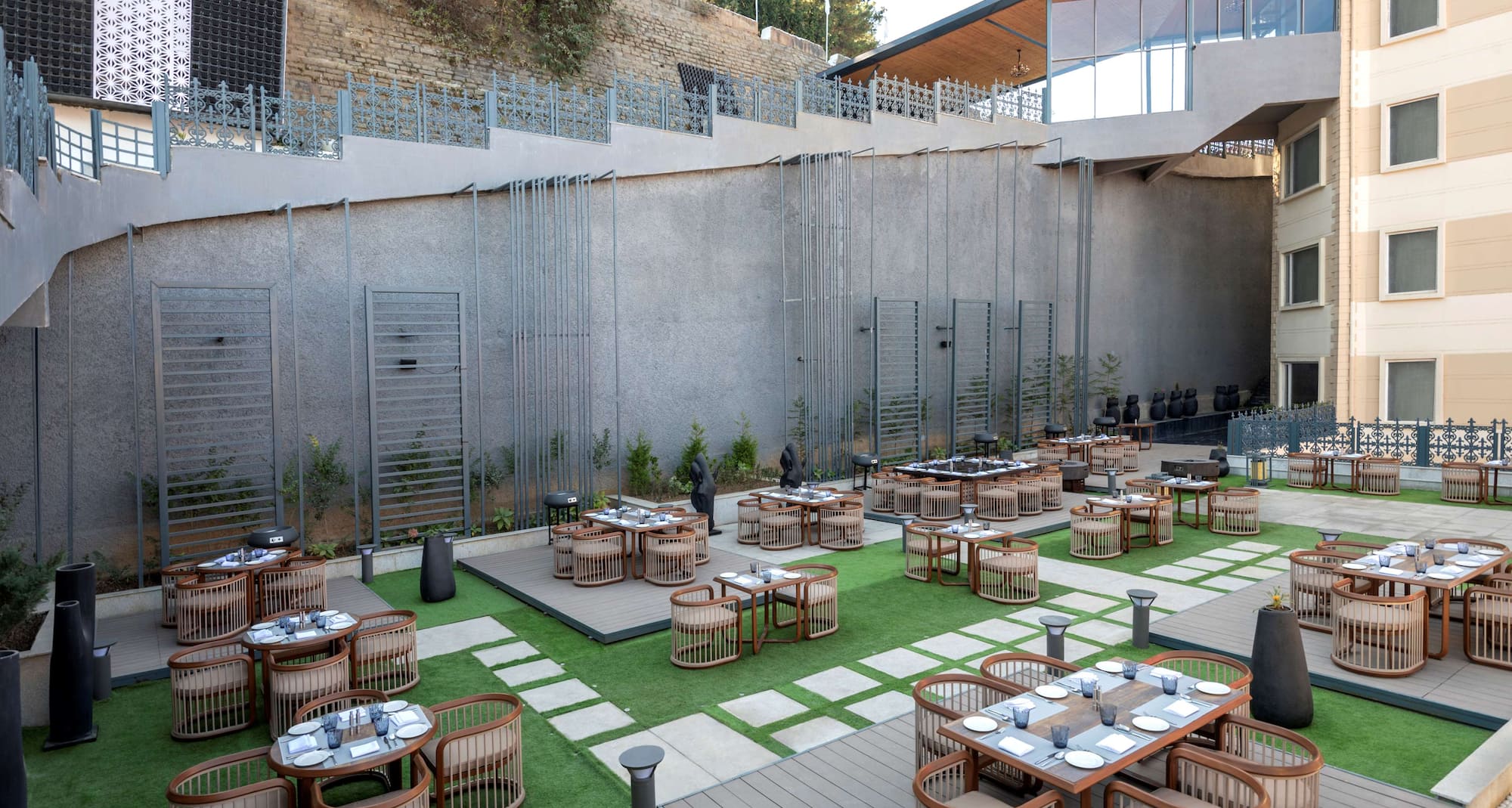 Book a room or suite at our new hotel in Kufri | Radisson Hotels