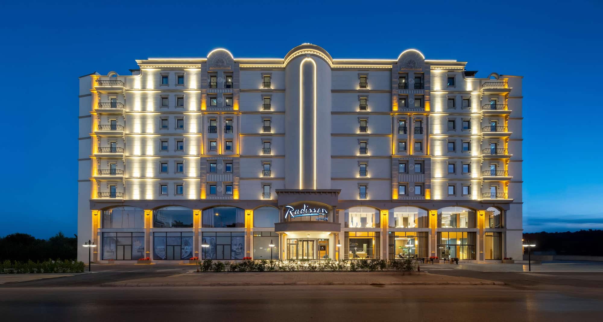 Enjoy a memorable seaside stay | Radisson Hotel Mersin