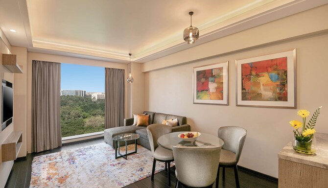 Escape to Our Radisson Hotel Rooms in Andheri | Radisson Hotels