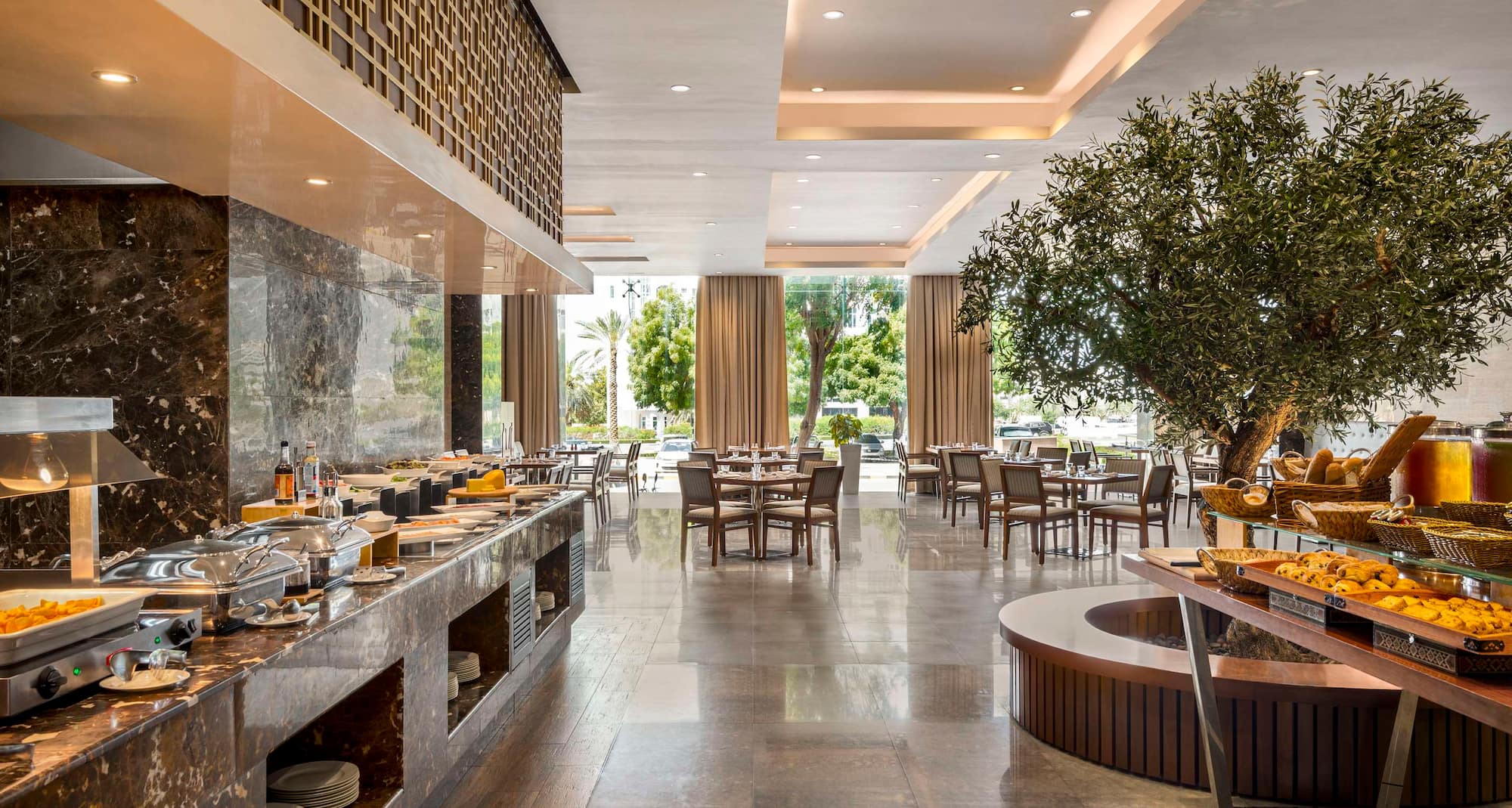International restaurant in Muscat | Radisson Hotels