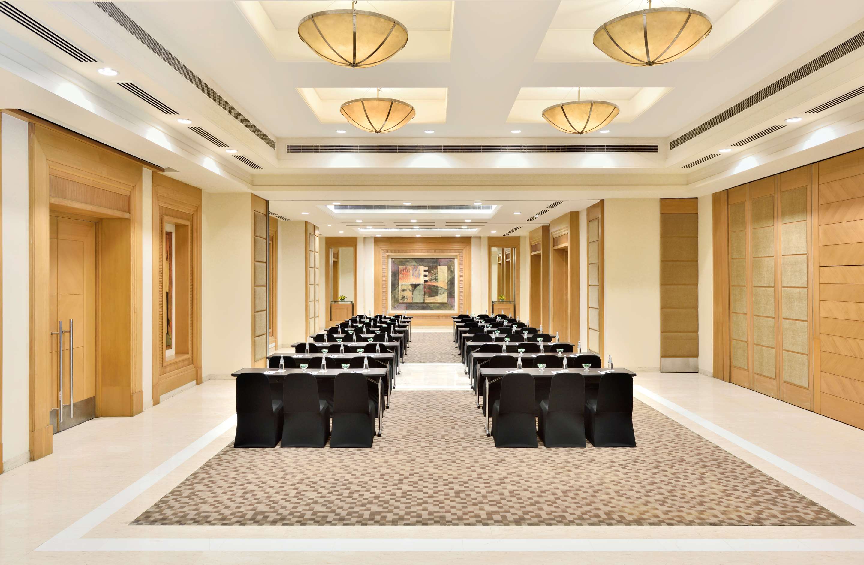 Book Radisson Event Venues in Noida | Radisson Hotels