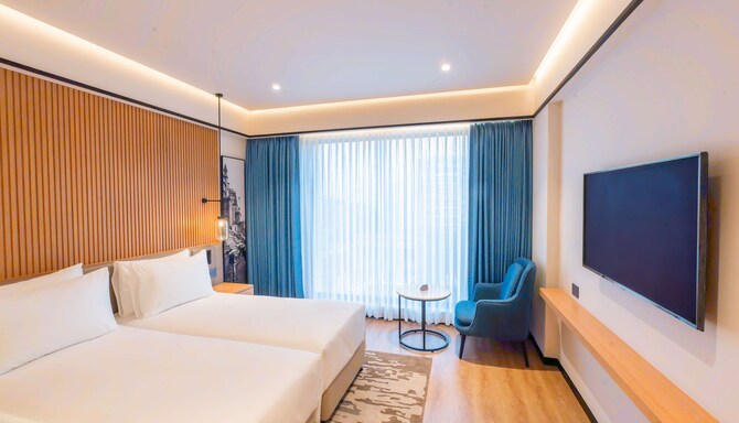 Enjoy our contemporary rooms and suites | Radisson Hotel Prayagraj