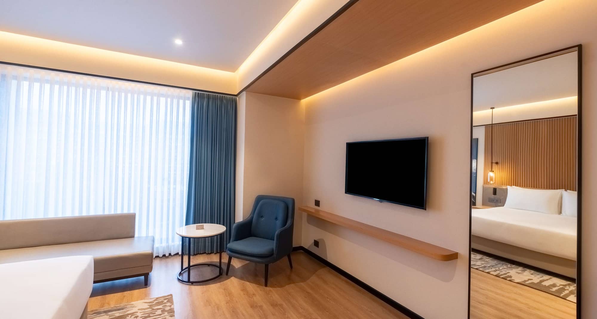 Enjoy our contemporary rooms and suites | Radisson Hotel Prayagraj