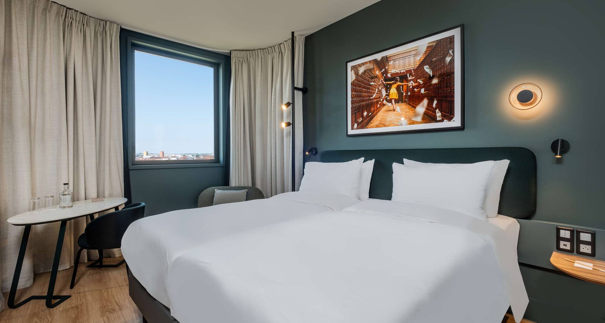 Book a memorable city getaway in Reims, France | Radisson Hotel Reims