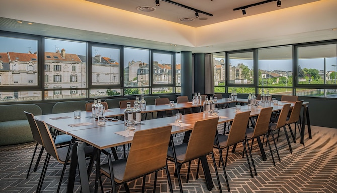 Book a memorable city getaway in Reims, France | Radisson Hotel Reims