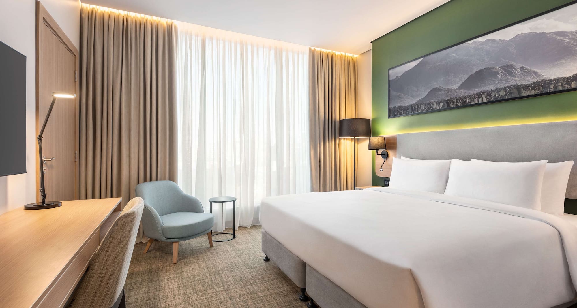 Hotel with Views of Al Yasmin District in Riyadh | Radisson