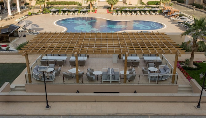 Book a room or villa at our airport hotel in Riyadh | Radisson Hotels