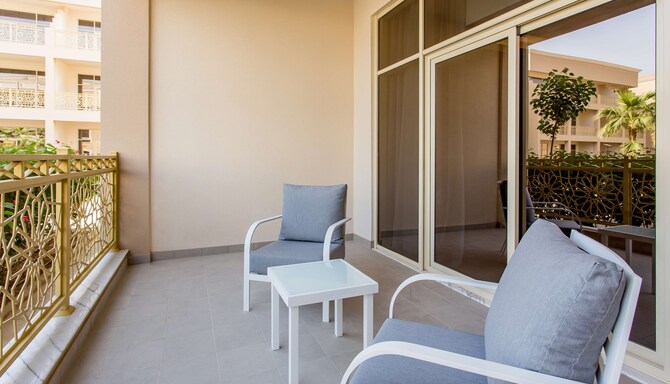 Book a room or villa at our airport hotel in Riyadh | Radisson Hotels