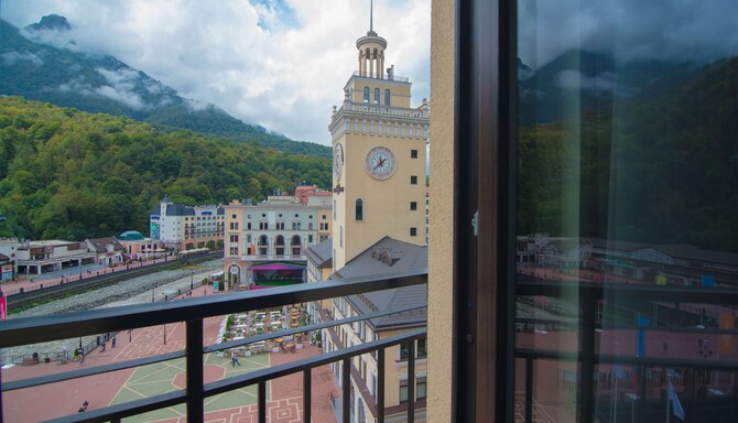 Отель на горнолыжном курорте «Роза Хутор» | Radisson Hotel, Rosa Khutor