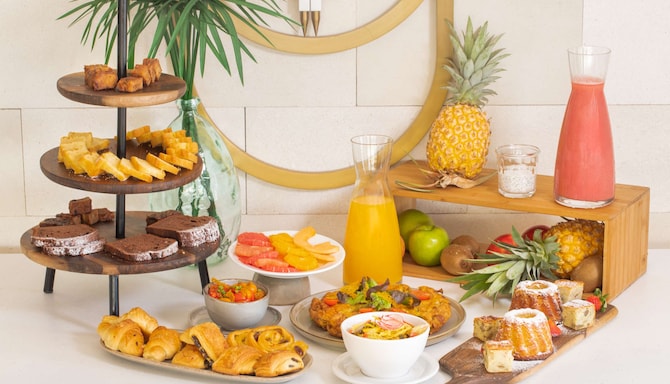 Profitez des délicieux repas servis tout au long de la journée dans nos ...