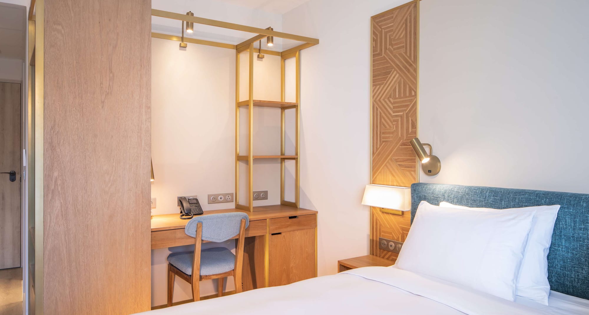 Enjoy contemporary comforts and stylish design | Radisson Hotels