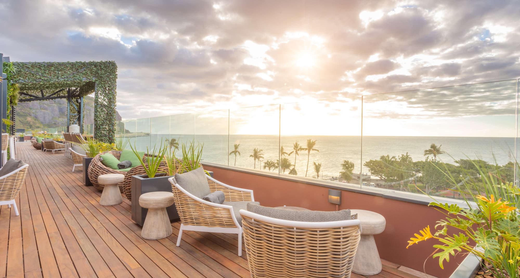 Discover our waterfront hotel on Reunion Island | Radisson Hotels