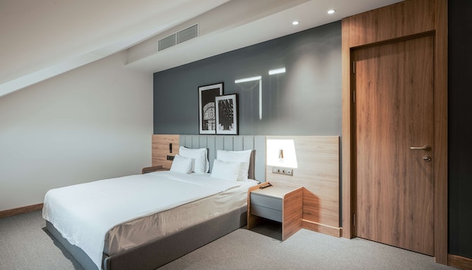 Contemporary rooms and suites | Radisson Hotel & Spa Gyumri