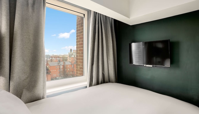 Discover our historic city | Radisson Hotel York