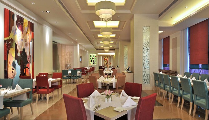 Explore Radisson Hotels near University of Hyderabad | Radisson Hotels