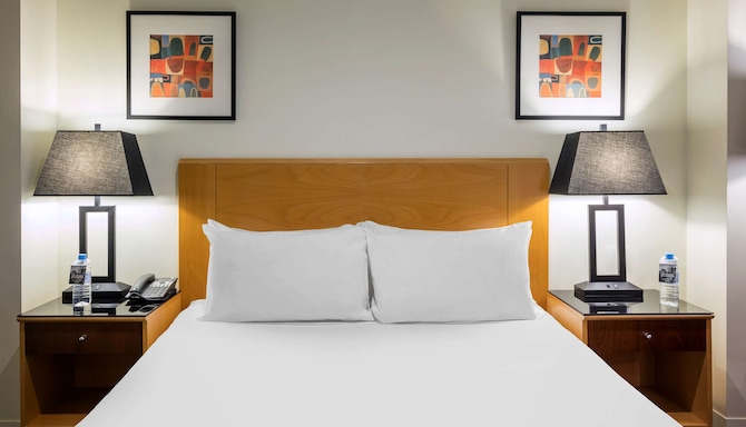Select Radisson Hotels in the Melbourne CBD | Radisson Hotels