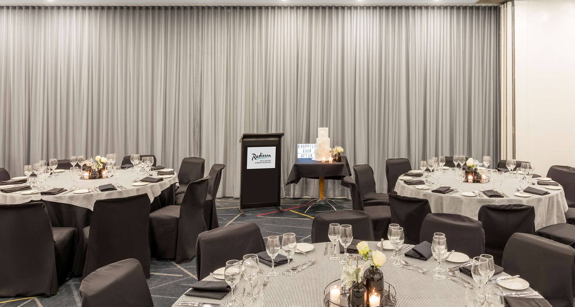 Celebrate your wedding in Melbourne | Radisson Hotels