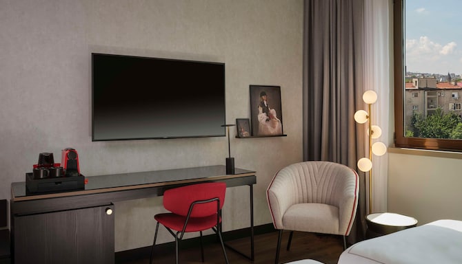 Hotel in Belgrade Old Town | Radisson RED Belgrade