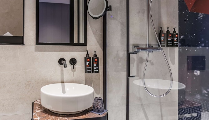 Entdecken Sie unsere stilvollen Zimmer und Suiten | Radisson RED Berlin ...