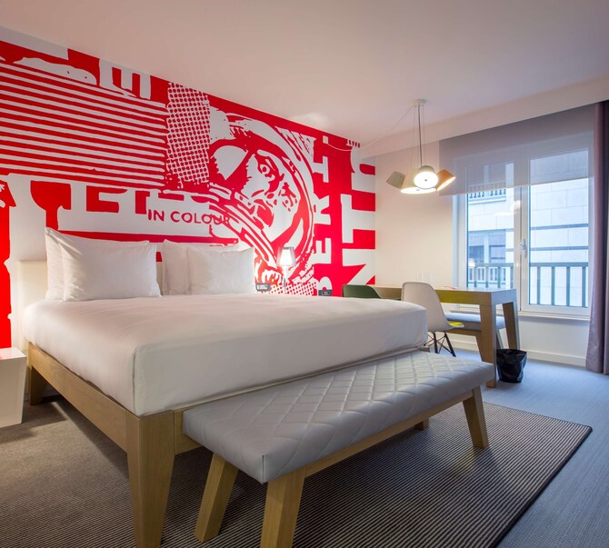 Hotel rooms and suites in Brussels, Belgium | Radisson RED Brussels
