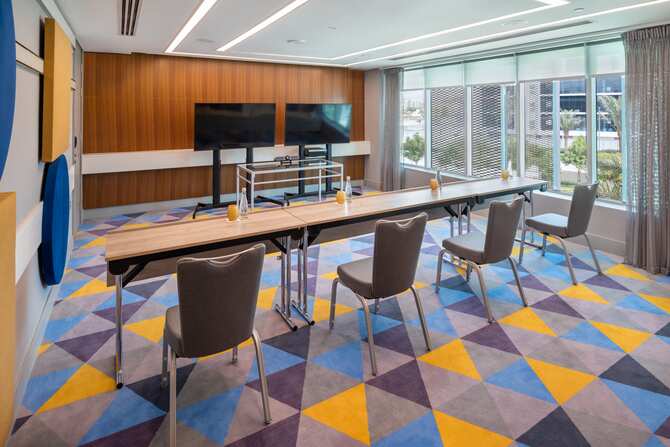 Technology & amenities at Radisson RED Dubai Silicon Oasis | Radisson ...