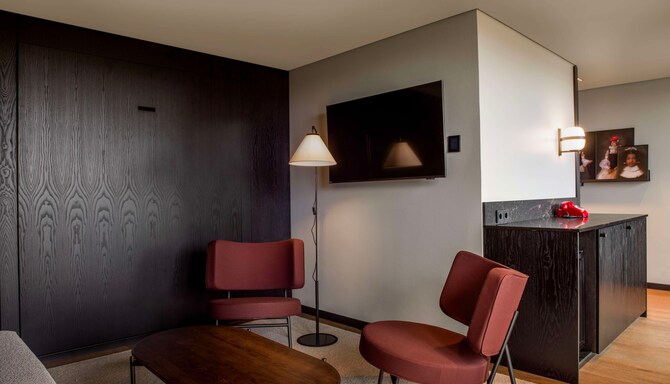 Inspiring rooms and suites with memorable amenities | Radisson Hotels