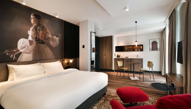 Zatrzymaj się u nas i czerp inspirację - RED | Radisson RED Hotel ...