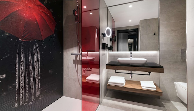 Bold design | Radisson RED Hotel & Radisson RED Apartments, Krakow