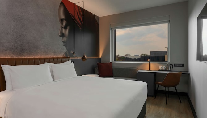 Stylish Johannesburg hotel's rooms | Radisson RED