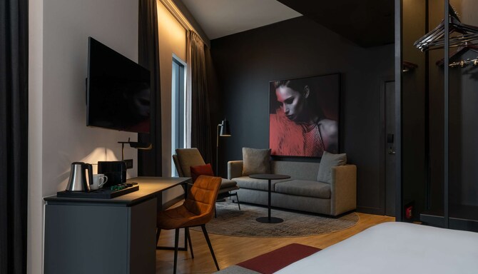 Book our new Rosebank hotel | Radisson RED Johannesburg Rosebank