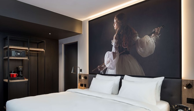 Cozy rooms and suites in Liverpool | Radisson RED Liverpool
