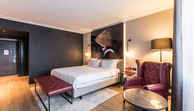 Hotel Rooms near Heathrow Airport | Radisson RED London Heathrow