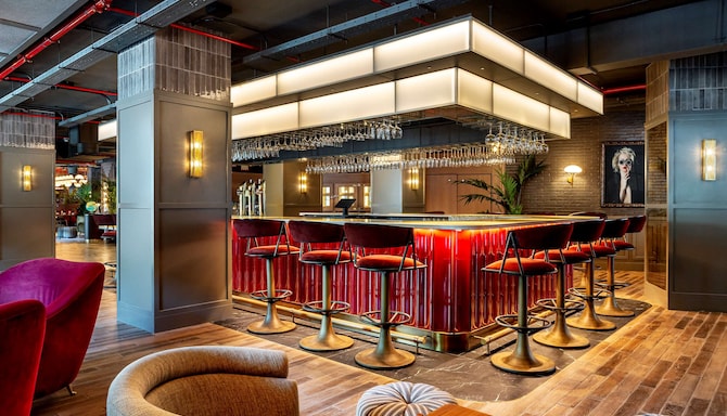Deliciosa gastronomía en el Radisson RED Madrid | Radisson Hotels
