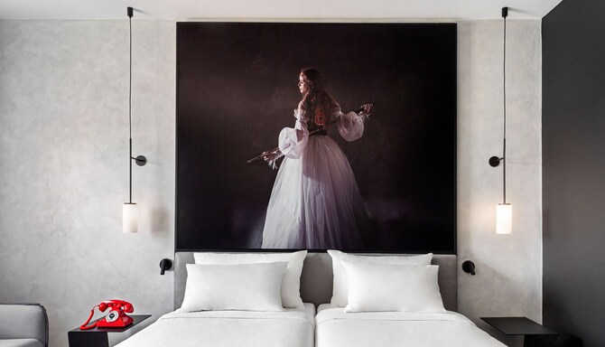 Stay in Madrid: Hotel rooms in city center | Radisson RED Madrid