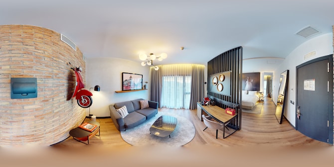 Comfortable rooms in Madrid city center | Radisson RED Madrid