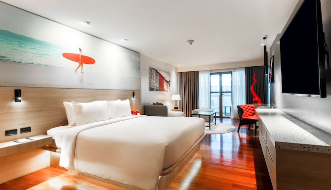Vibrant rooms and suites | Radisson RED Phuket Patong Beach