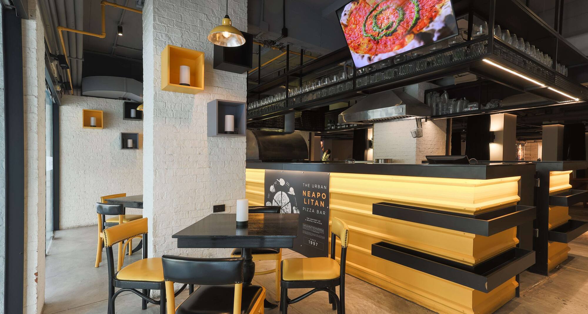 Restaurants & Bars | Radisson RED Phuket Patong Beach