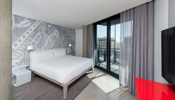 Radisson RED Cape Town | Hotels Born Different